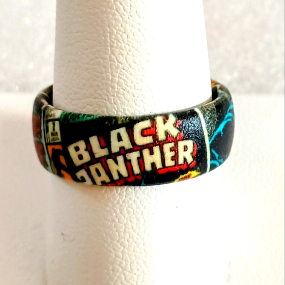Marvel | Accessories | Marvel Comics Groove Life Black Panther Color ...